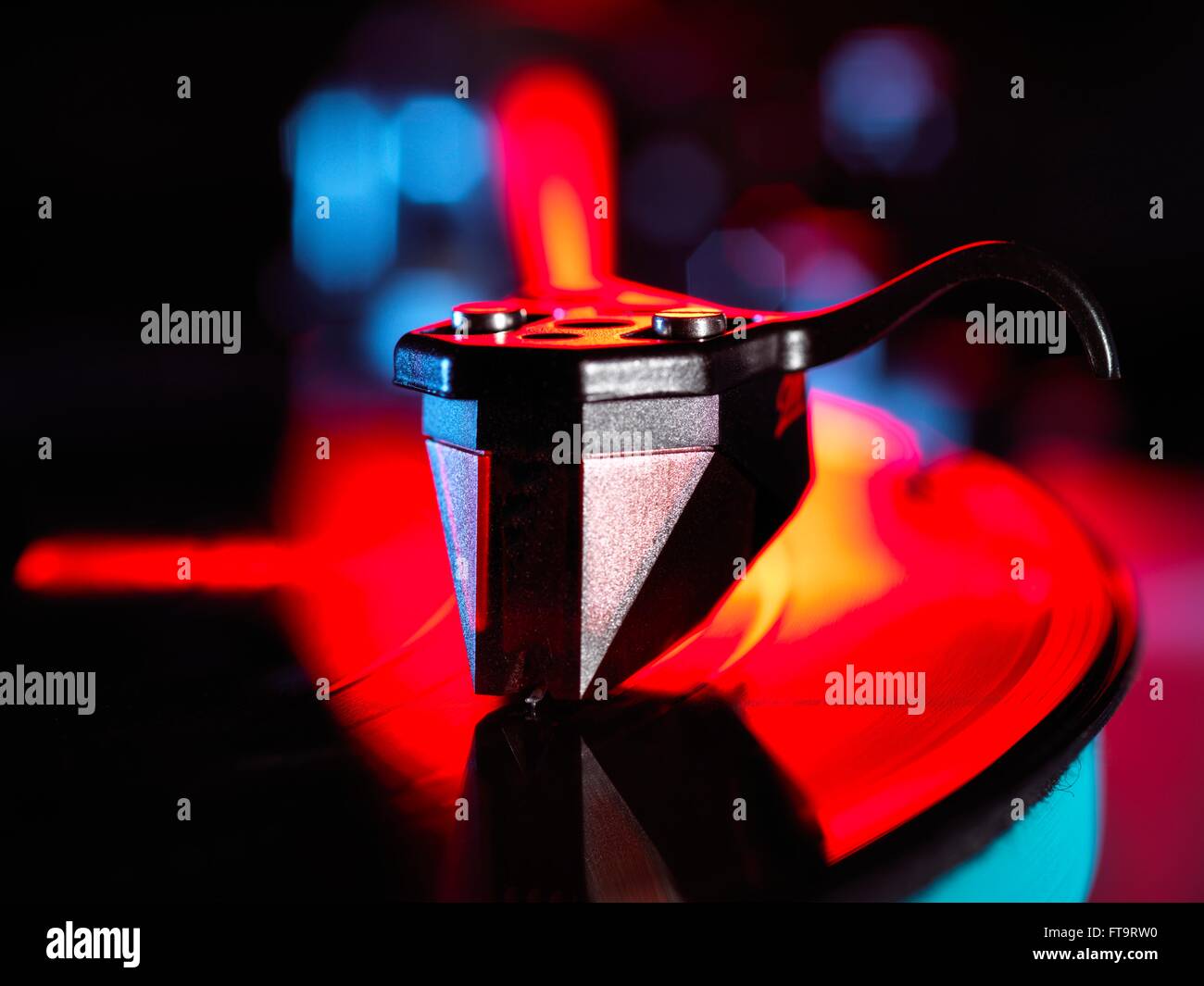 Vinyl stylus needle hi-res stock photography and images - Alamy