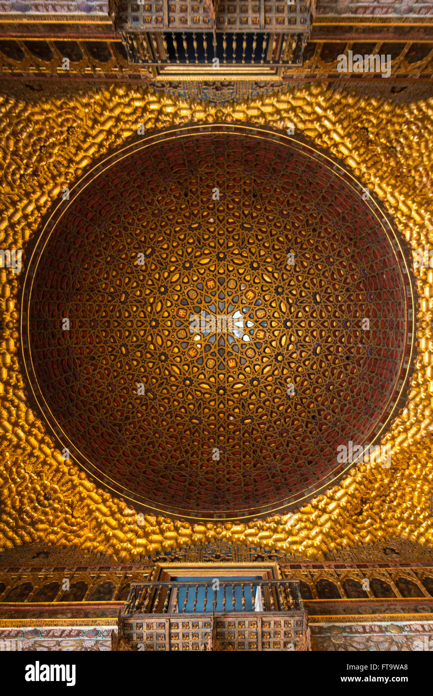 architectural detail at the Alcazar - ceiling of the ambassadors room ...