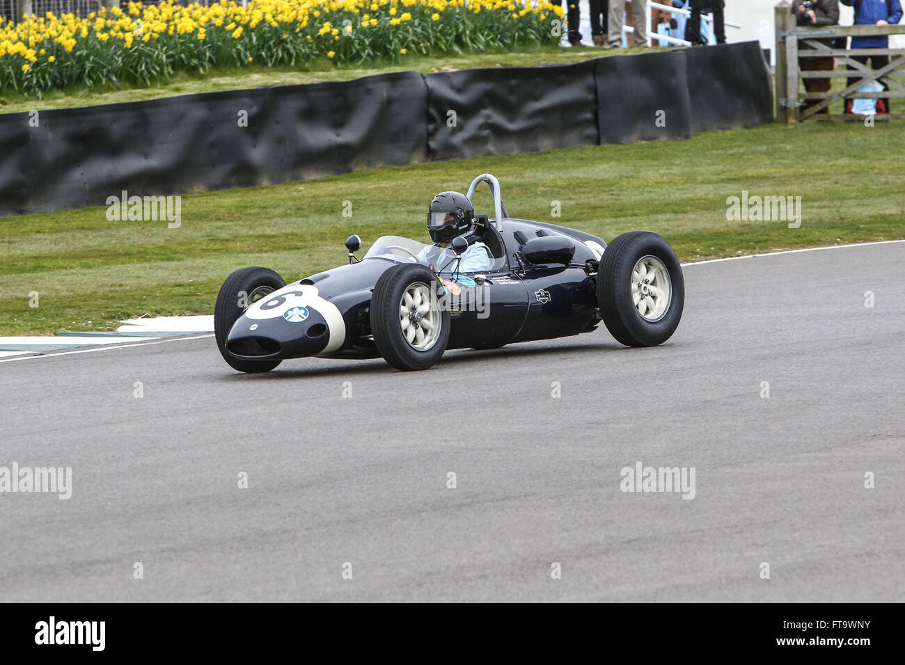 Goodwood classic historic motor racing at the Goodwood Members Meeting ...