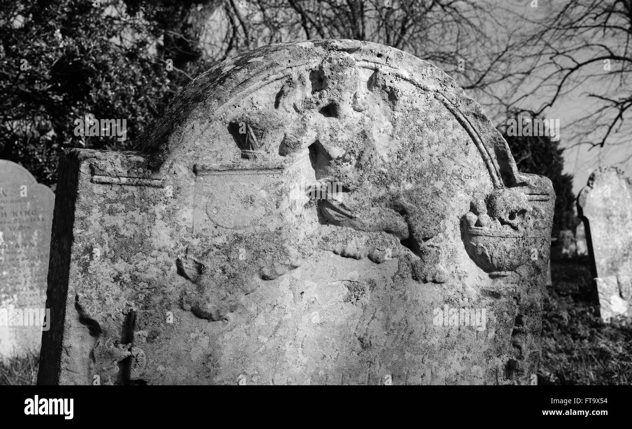 Graves and tombs seen in a famous English cemetery Stock Photo - Alamy