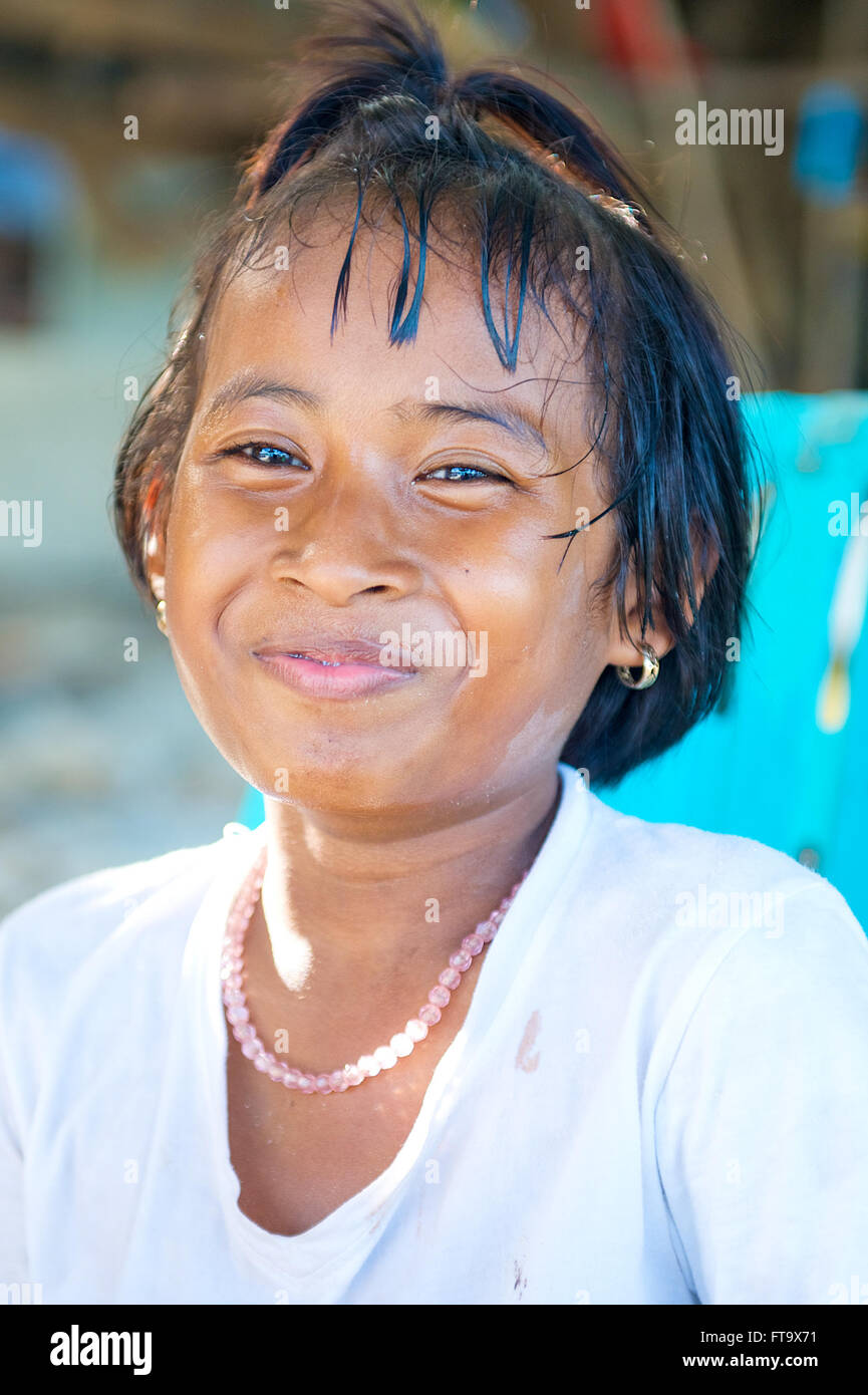 Pretty thai girl laughing hi-res stock photography and images - Alamy