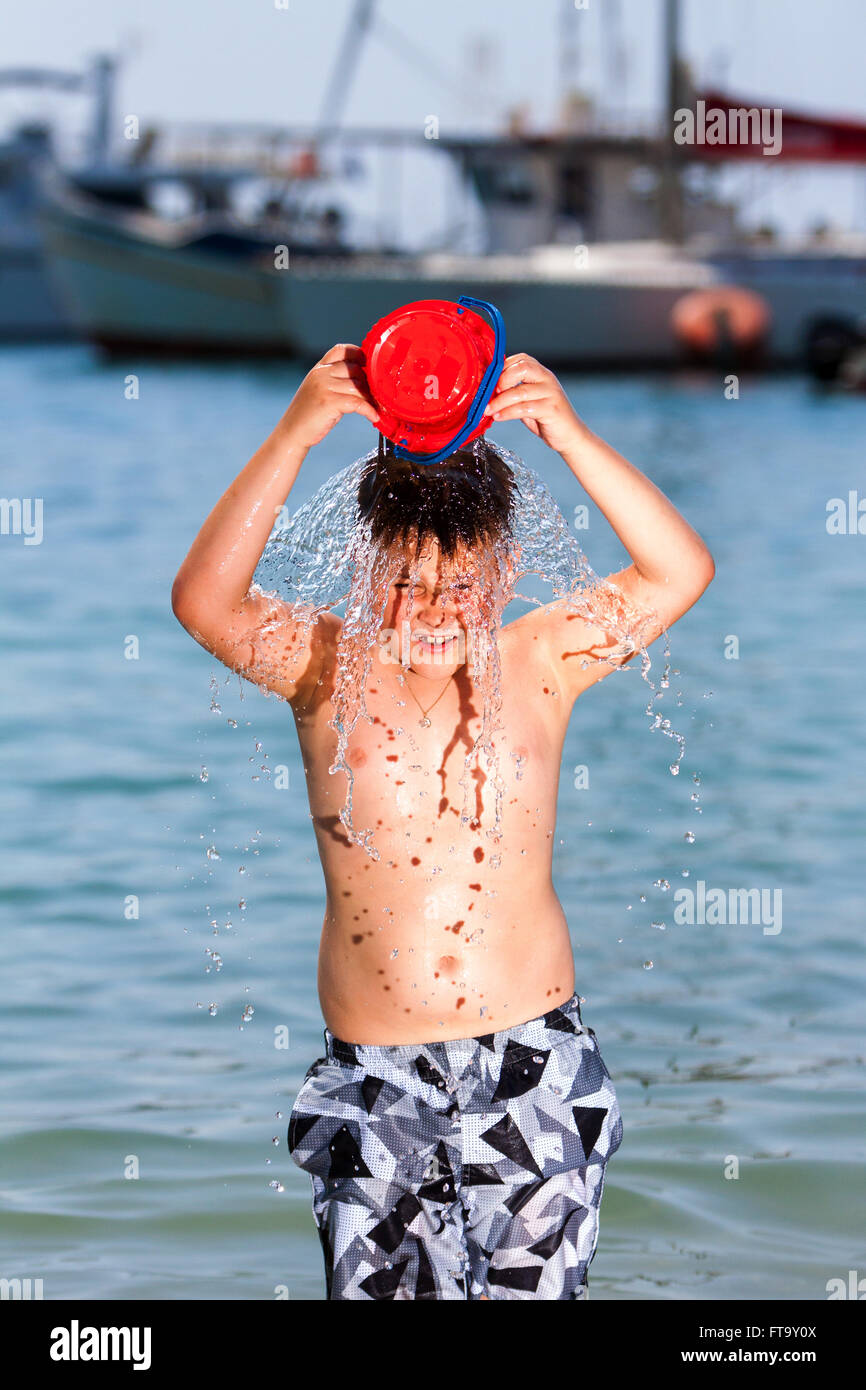 Child boy splash splashing water hi-res stock photography and images ...