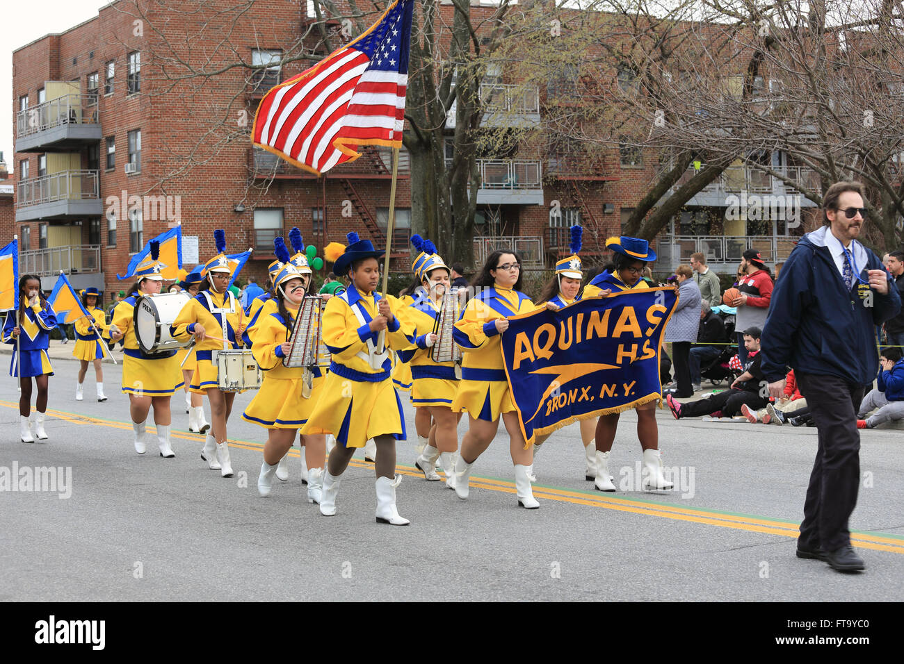 Marching band xylophone hi-res stock photography and images - Alamy