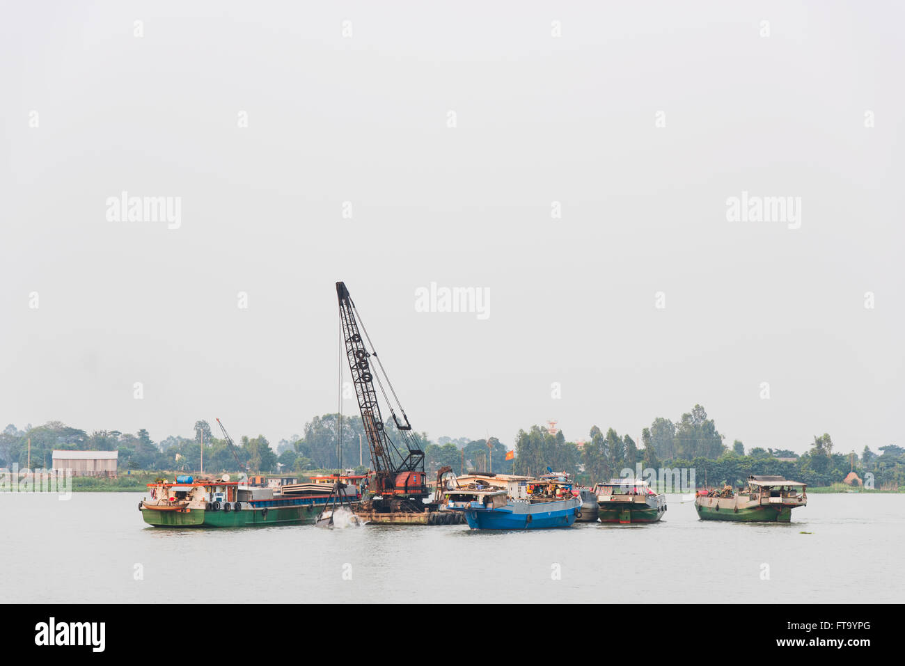 Vietnam sand dredging hi-res stock photography and images - Alamy