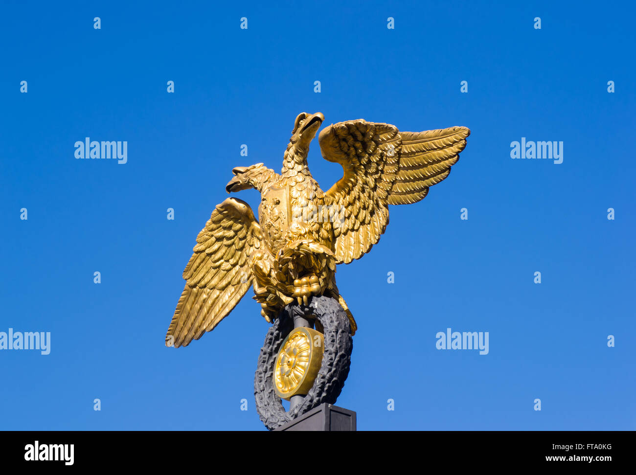 Double Headed Eagle Crown High Resolution Stock Photography and Images ...
