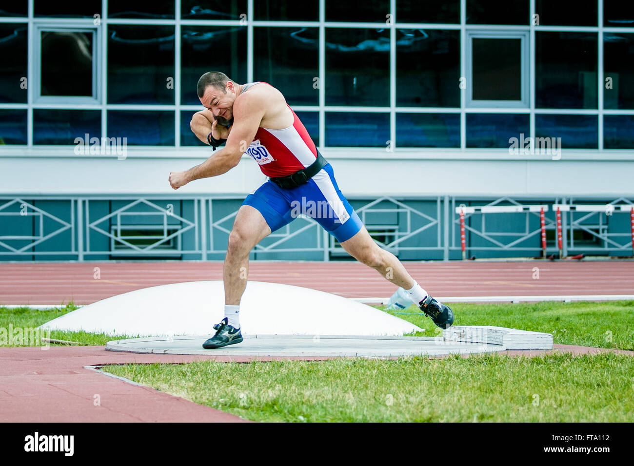 Muscle men hi-res stock photography and images - Alamy
