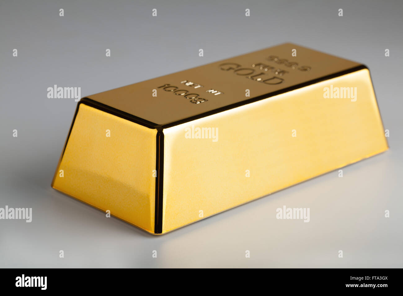 Gold bullion background hi-res stock photography and images - Alamy