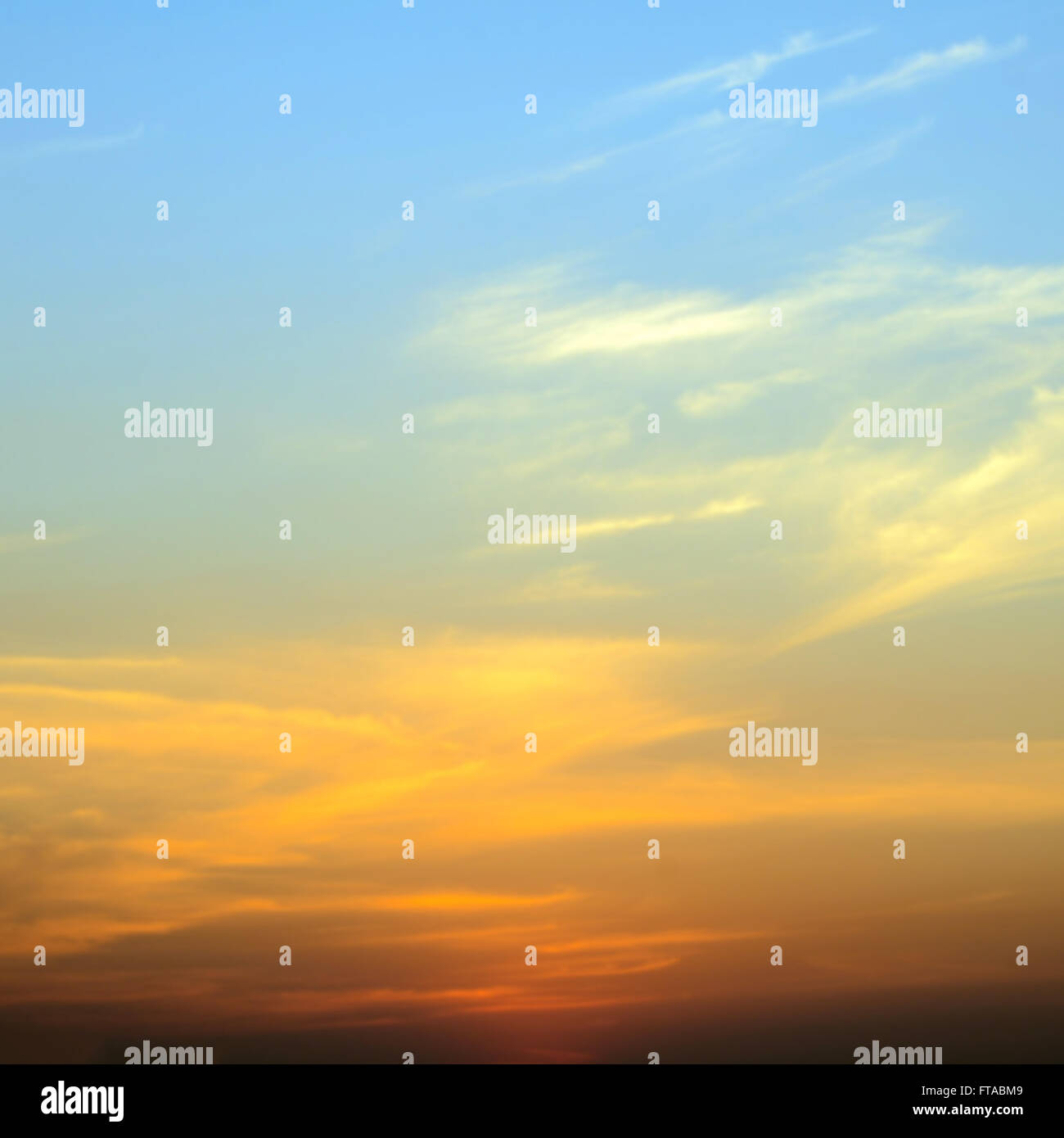 Early morning sky background cloudscape hi-res stock photography and ...