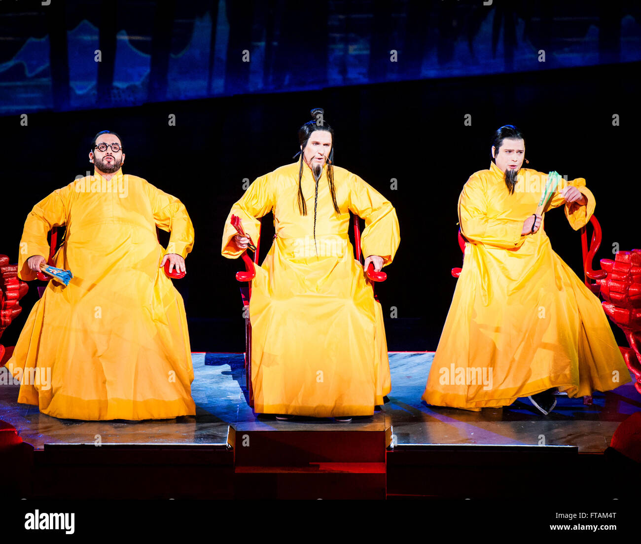 Handa opera on sydney harbour hi-res stock photography and images - Alamy