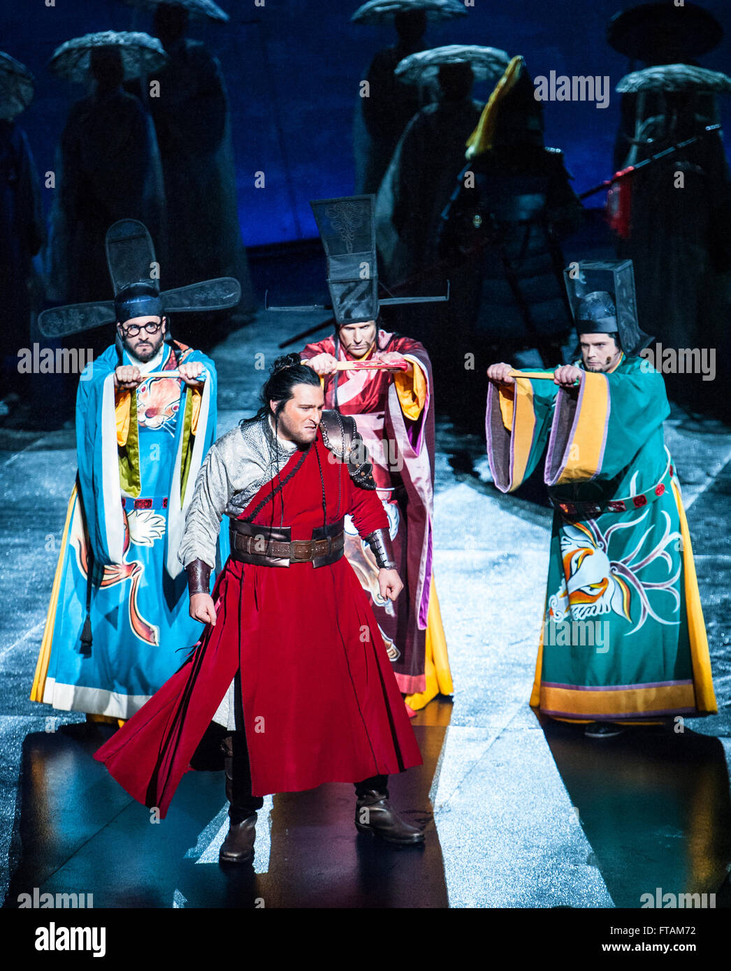 Handa opera on sydney harbour hi-res stock photography and images - Alamy