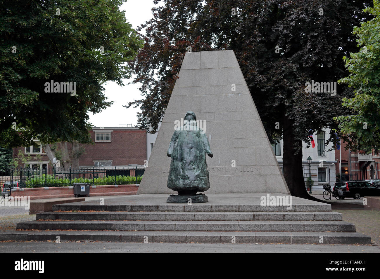 Statue Of Queen Wilhelmina in The Hague, Netherlands Stock Photo - Alamy
