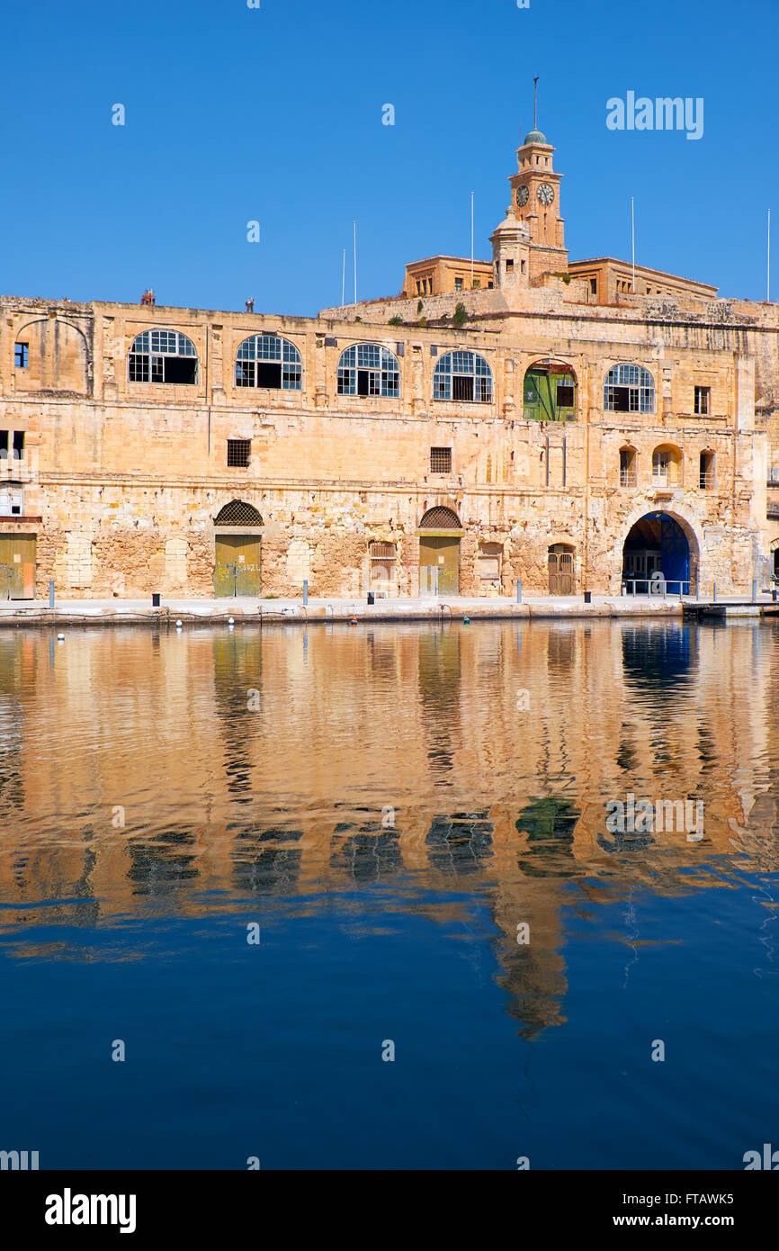 Old dock buildings bormla cospicua hi-res stock photography and images ...