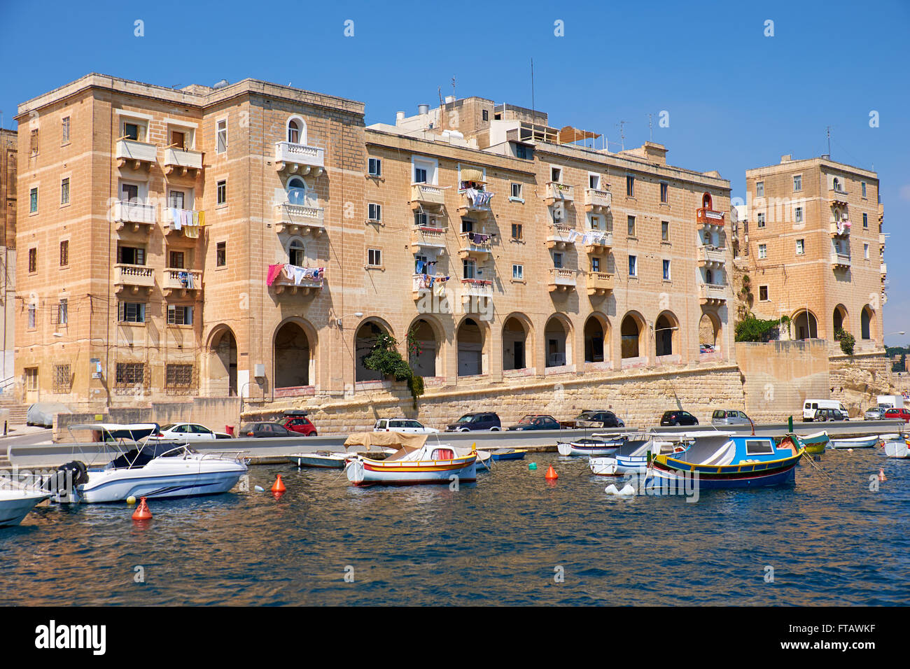 The view of residental houses on the end of Senglea (L-isla) peninsula ...