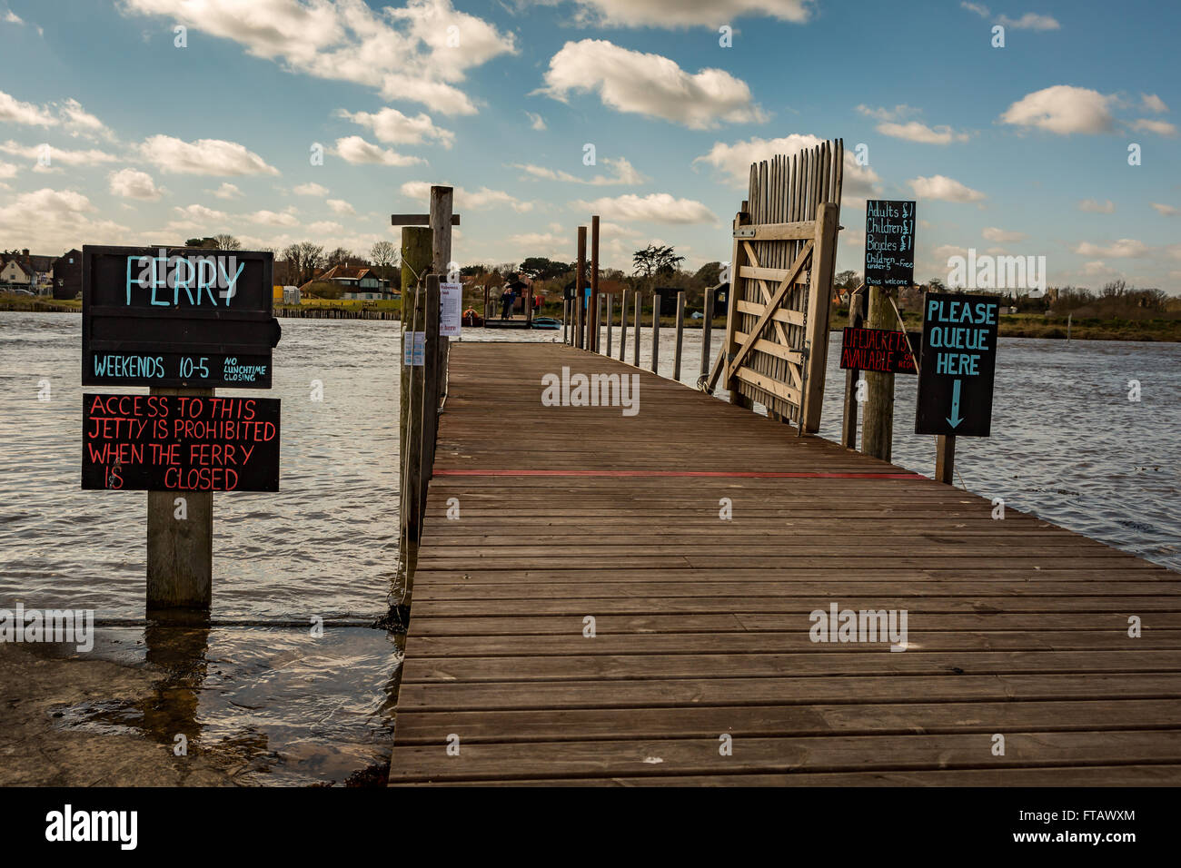 Warbleswick ferry hi-res stock photography and images - Alamy