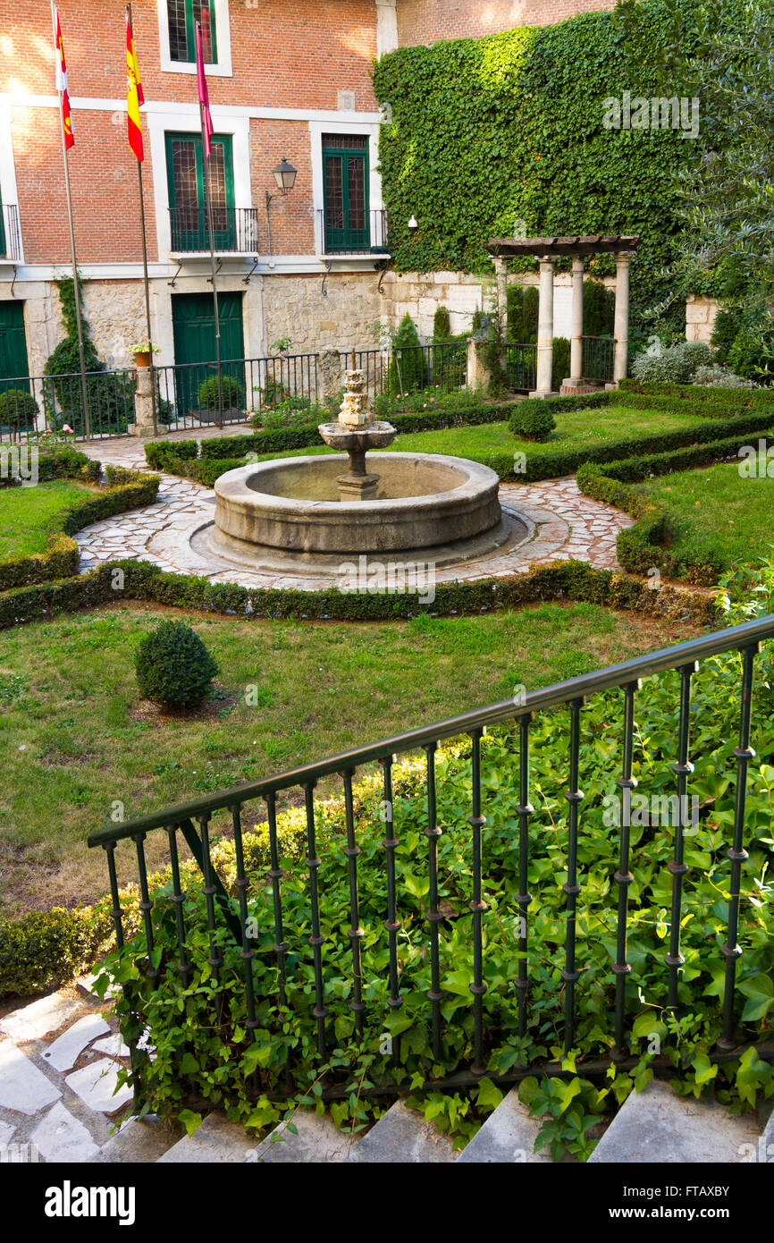 Lake with water fountain in the city garden hi-res stock photography ...