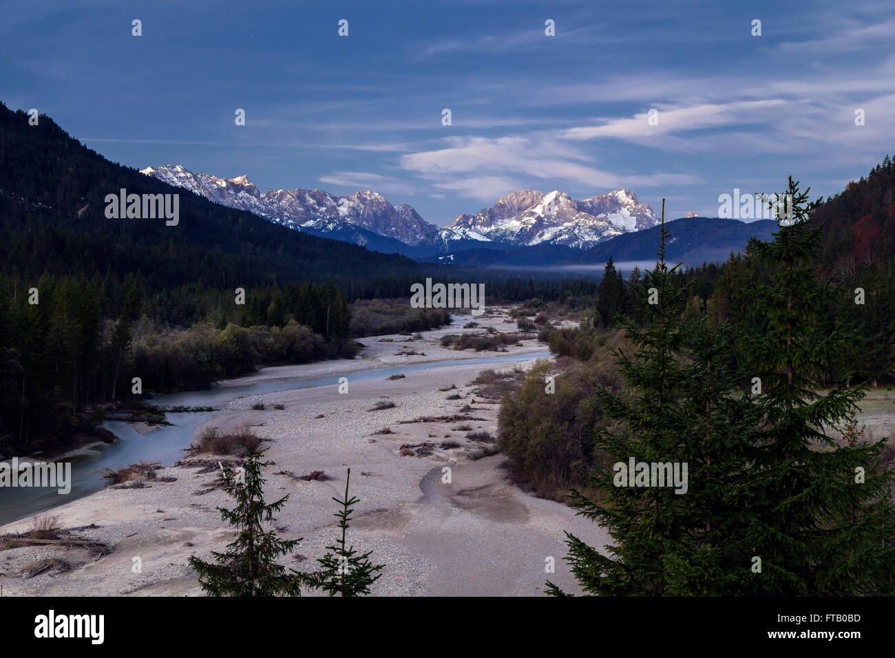 Isar river hi-res stock photography and images - Alamy