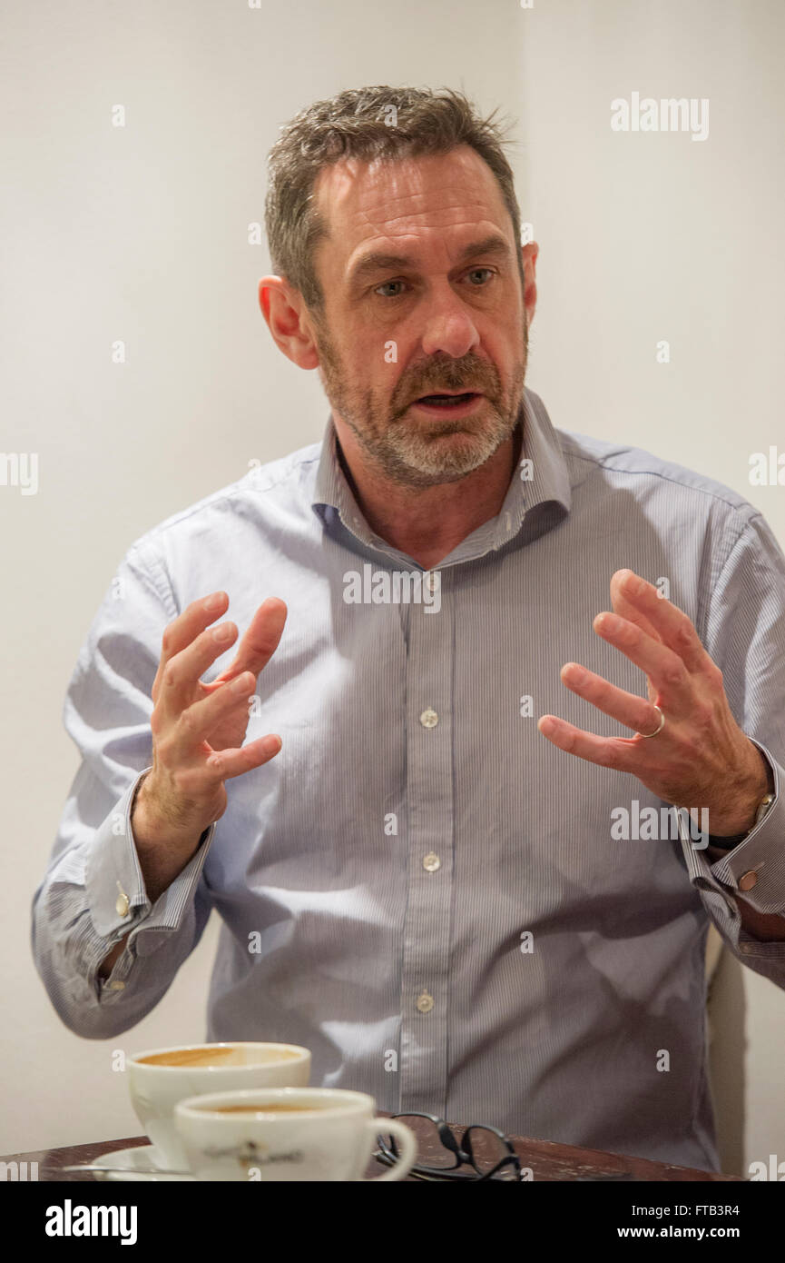 Paul mason channel hi-res stock photography and images - Alamy