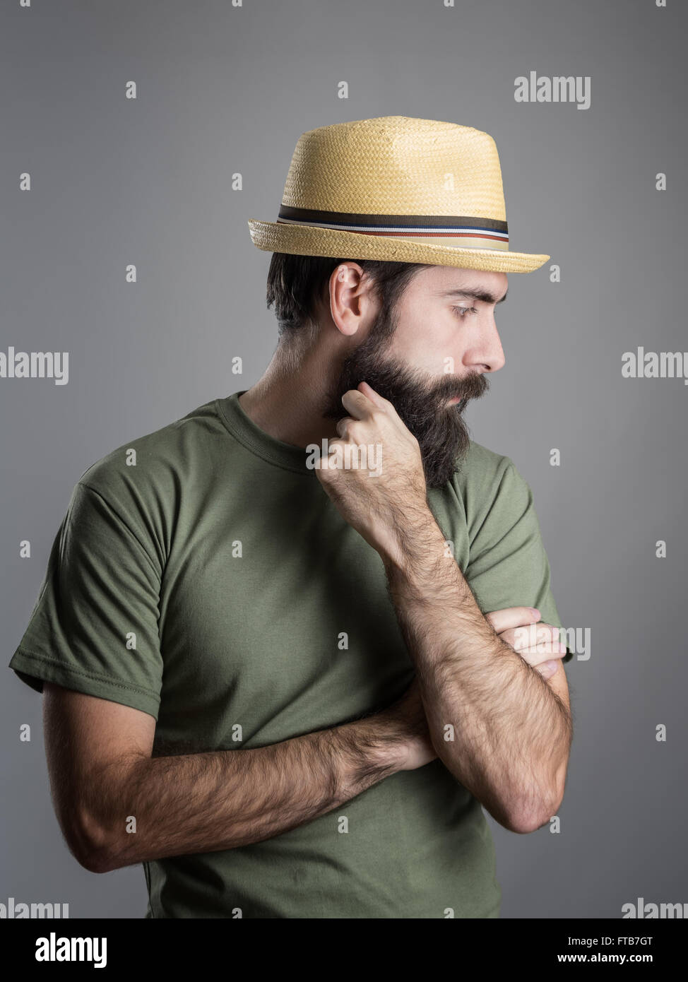Portrait old man wearing straw hi-res stock photography and images - Alamy