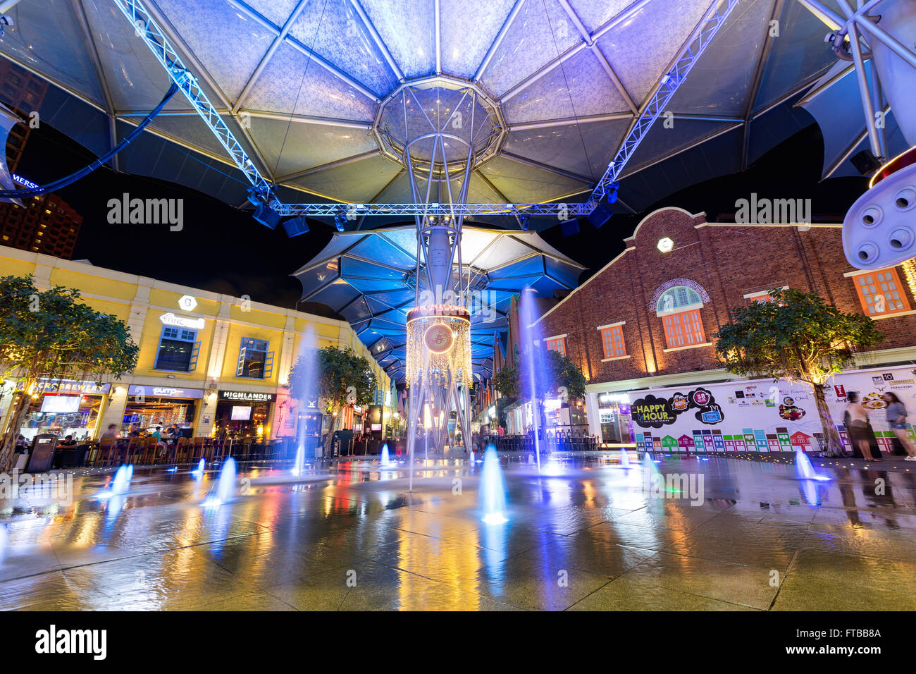 Clarke Quay by night, Singapore Stock Photo - Alamy