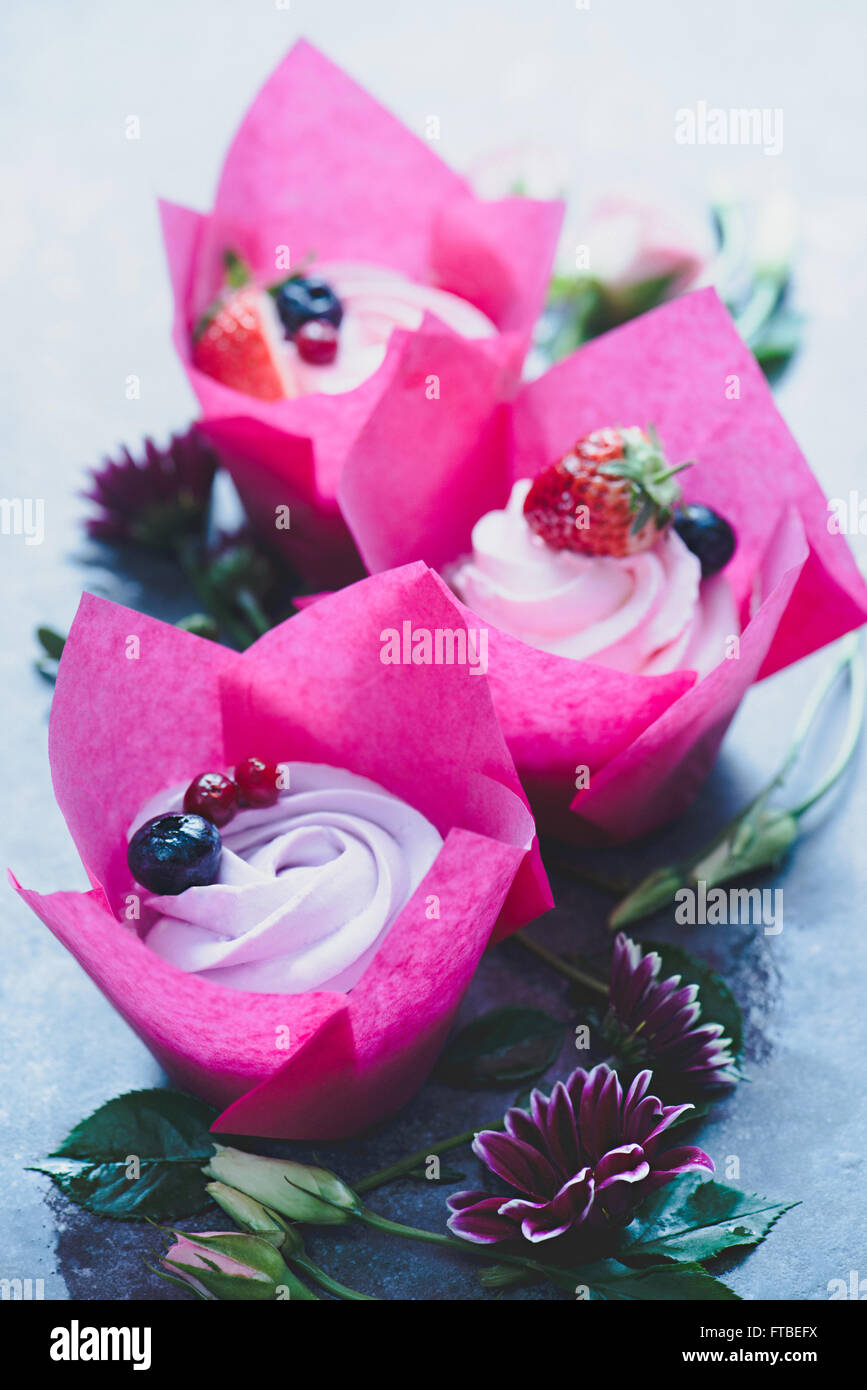 Light pink cupcakes hi-res stock photography and images - Alamy