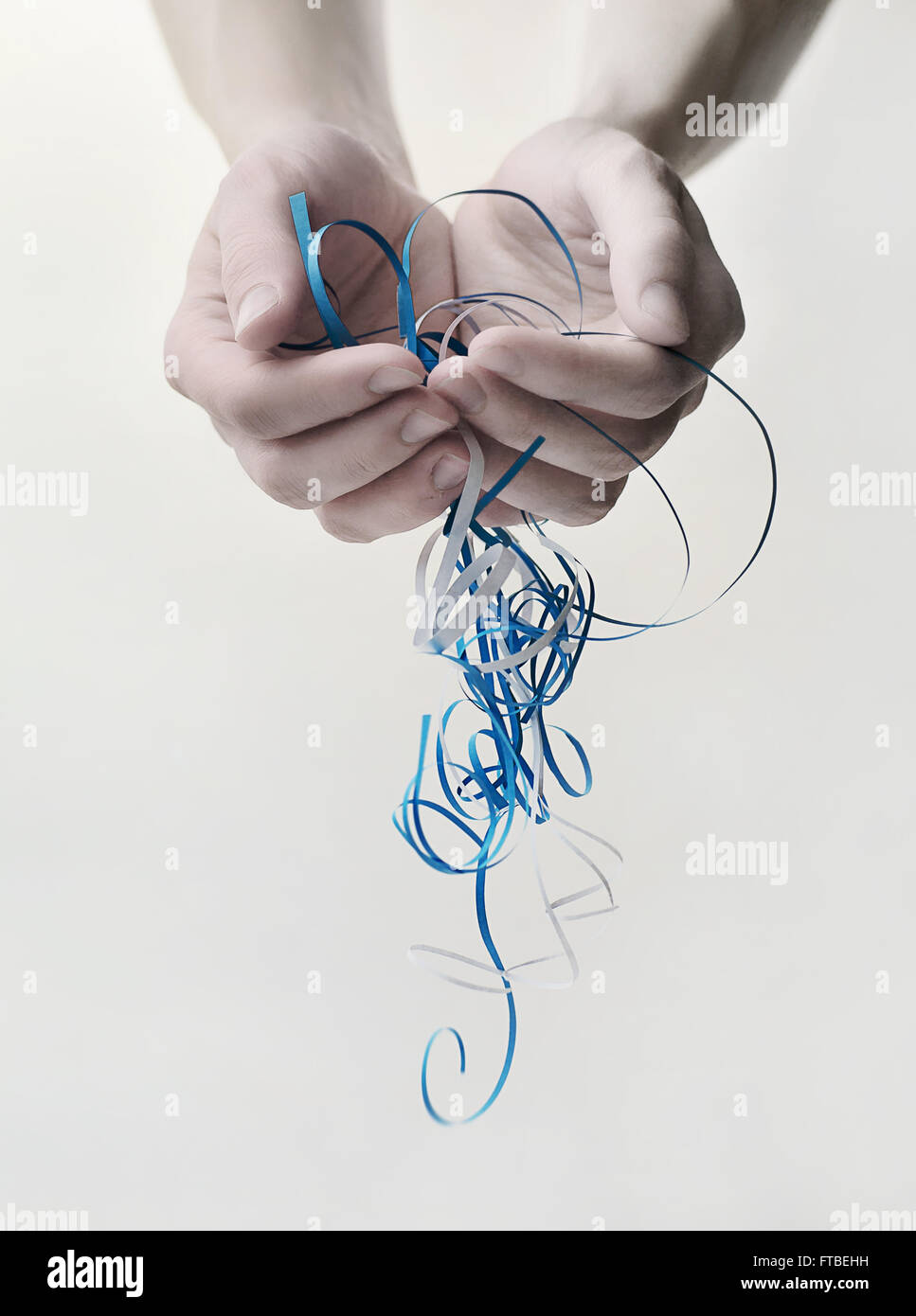 Quilling paper hi-res stock photography and images - Alamy