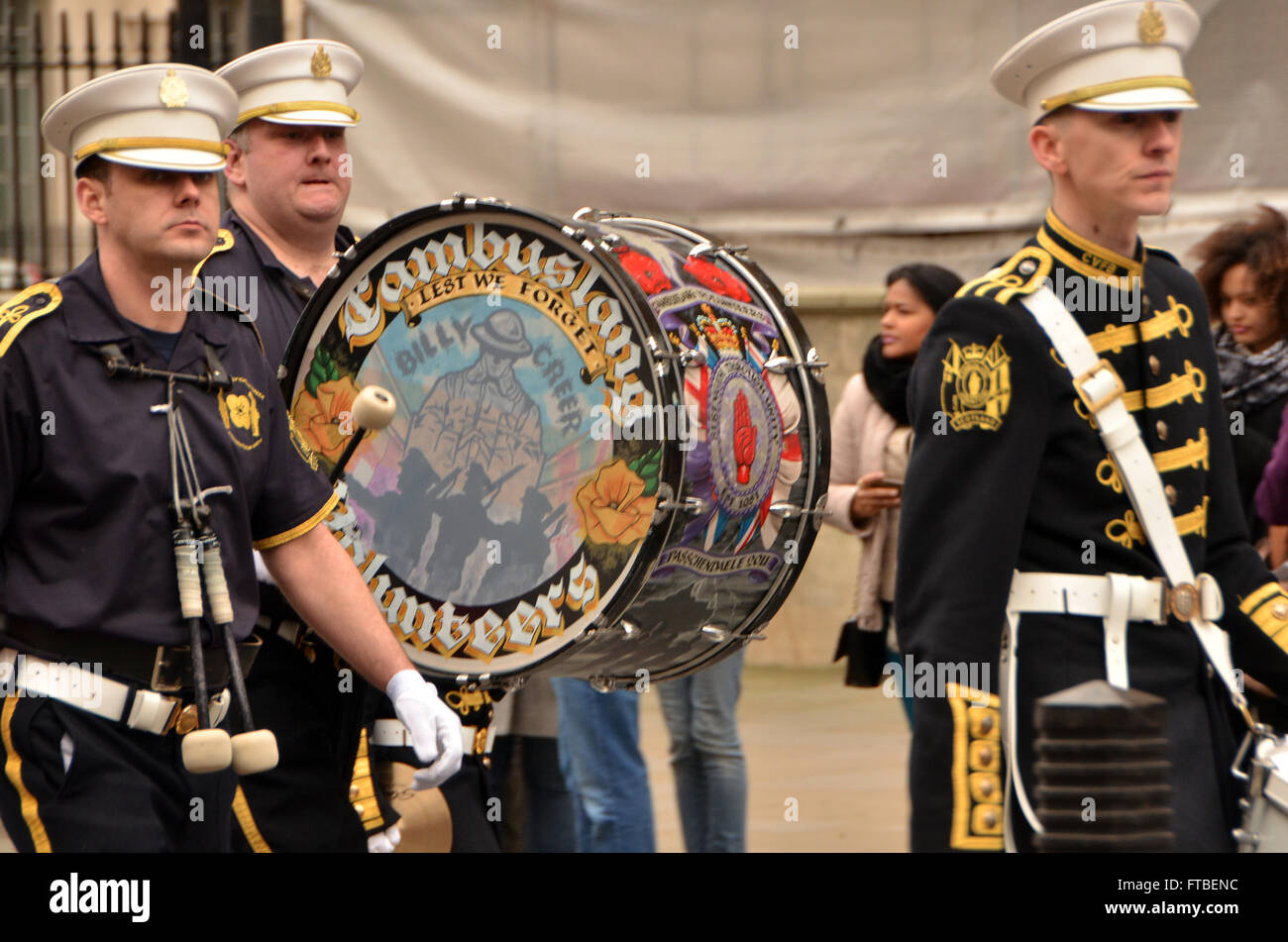 Lord carson parade hi-res stock photography and images - Alamy
