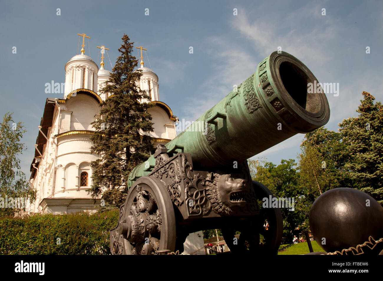 Tsar Cannon - Kremlin - Russia Stock Photo - Alamy