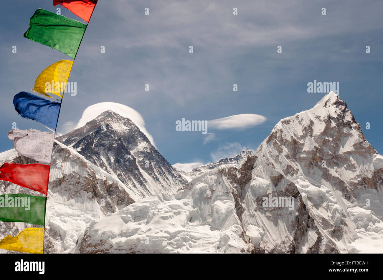 Mount everest hi-res stock photography and images - Alamy