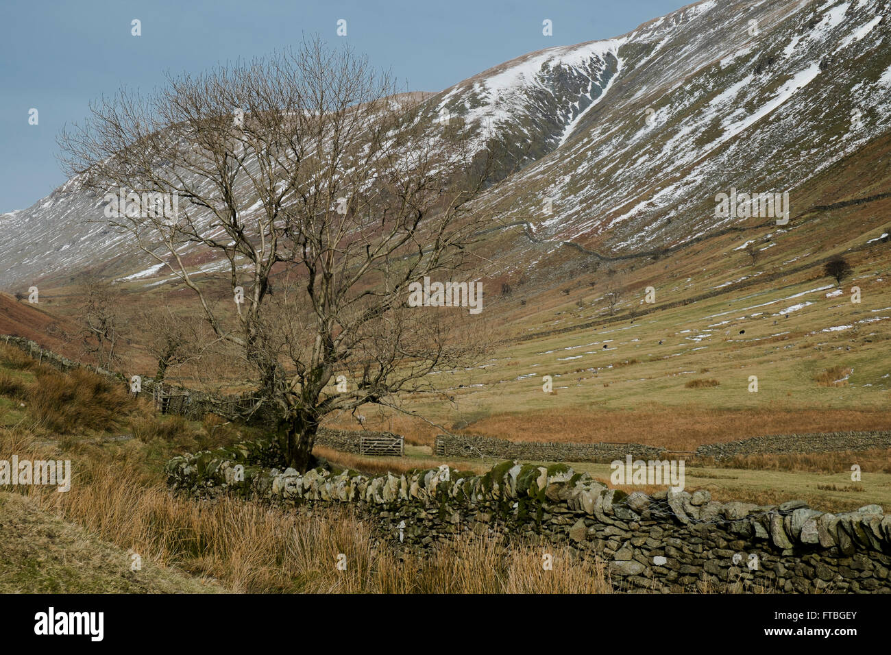 A winter view along Troutbeck valley in the Lake District, Cumbria ...