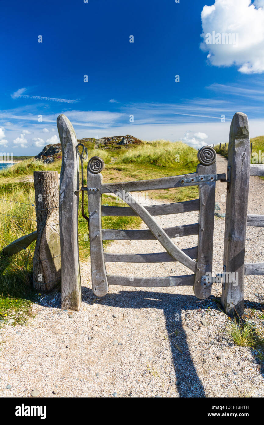 Gate gateway path hi-res stock photography and images - Alamy
