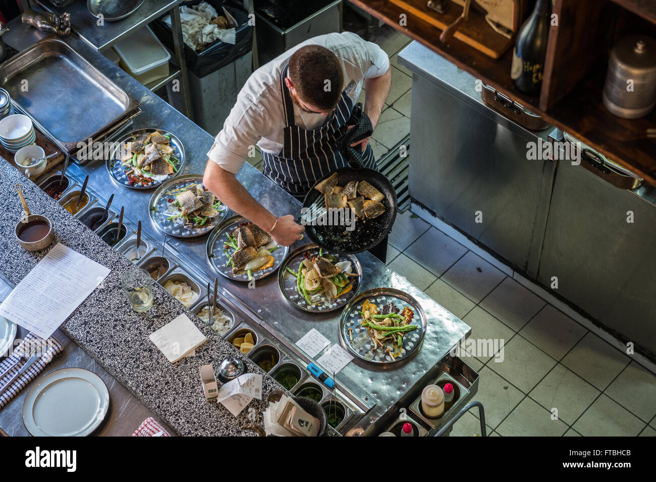 Machneyuda restaurant jerusalem israel hi-res stock photography and ...