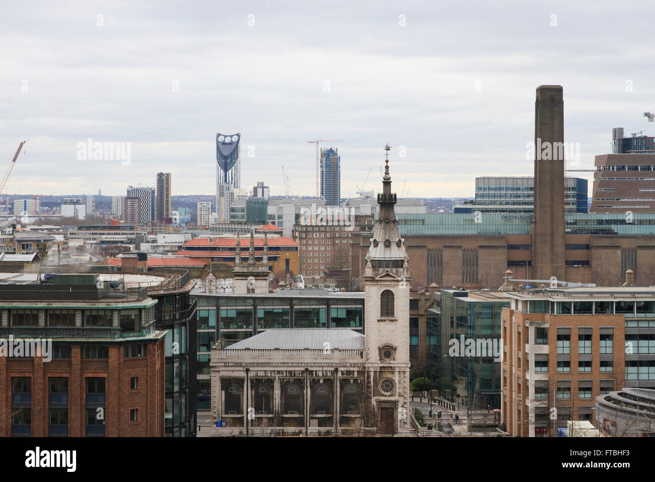 London strata tower architecture hi-res stock photography and images ...