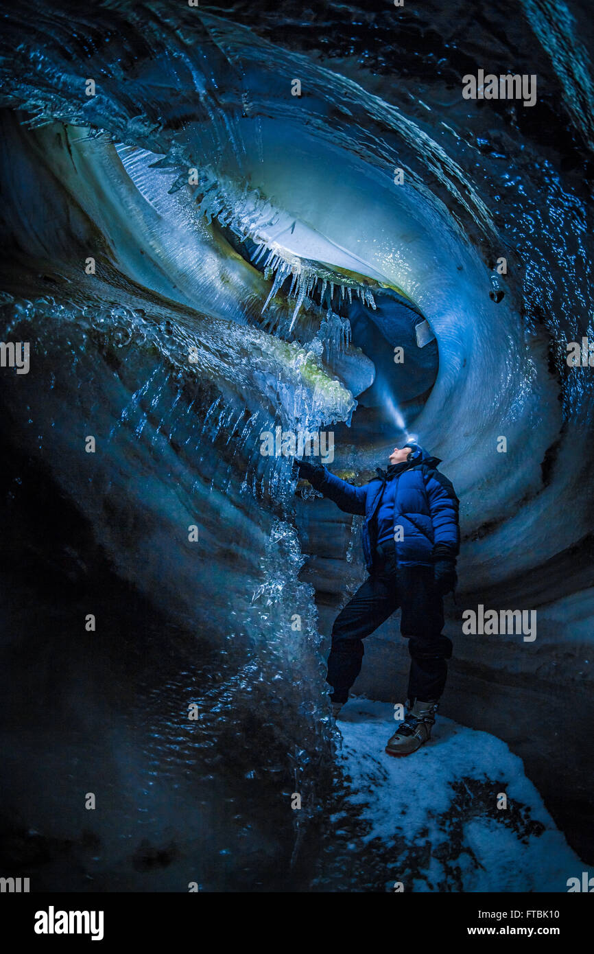 Larsbreen ice cave, Spitsbergen, Svalbard Stock Photo - Alamy