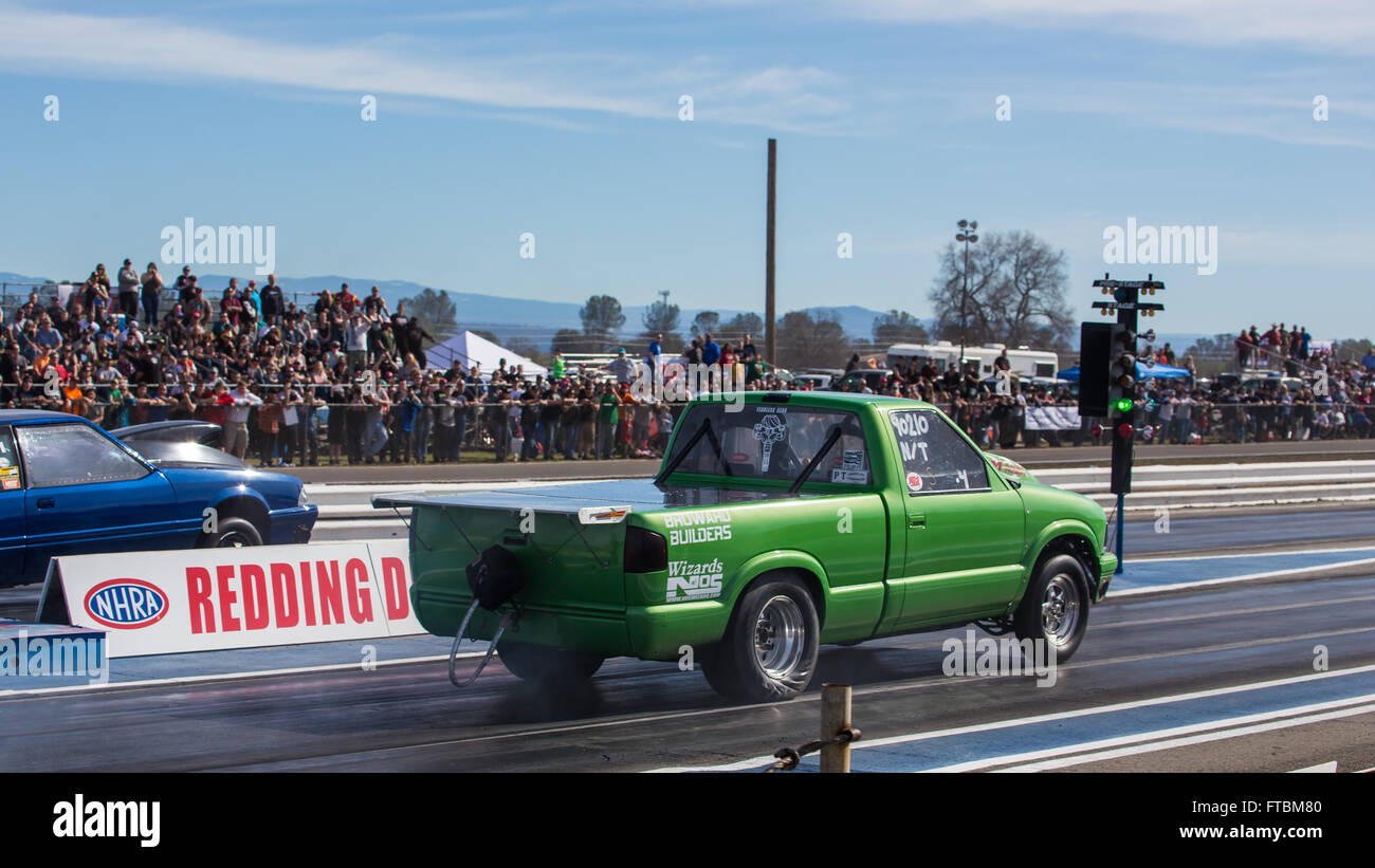 Two dragsters get the green light at the drag races in Redding ...