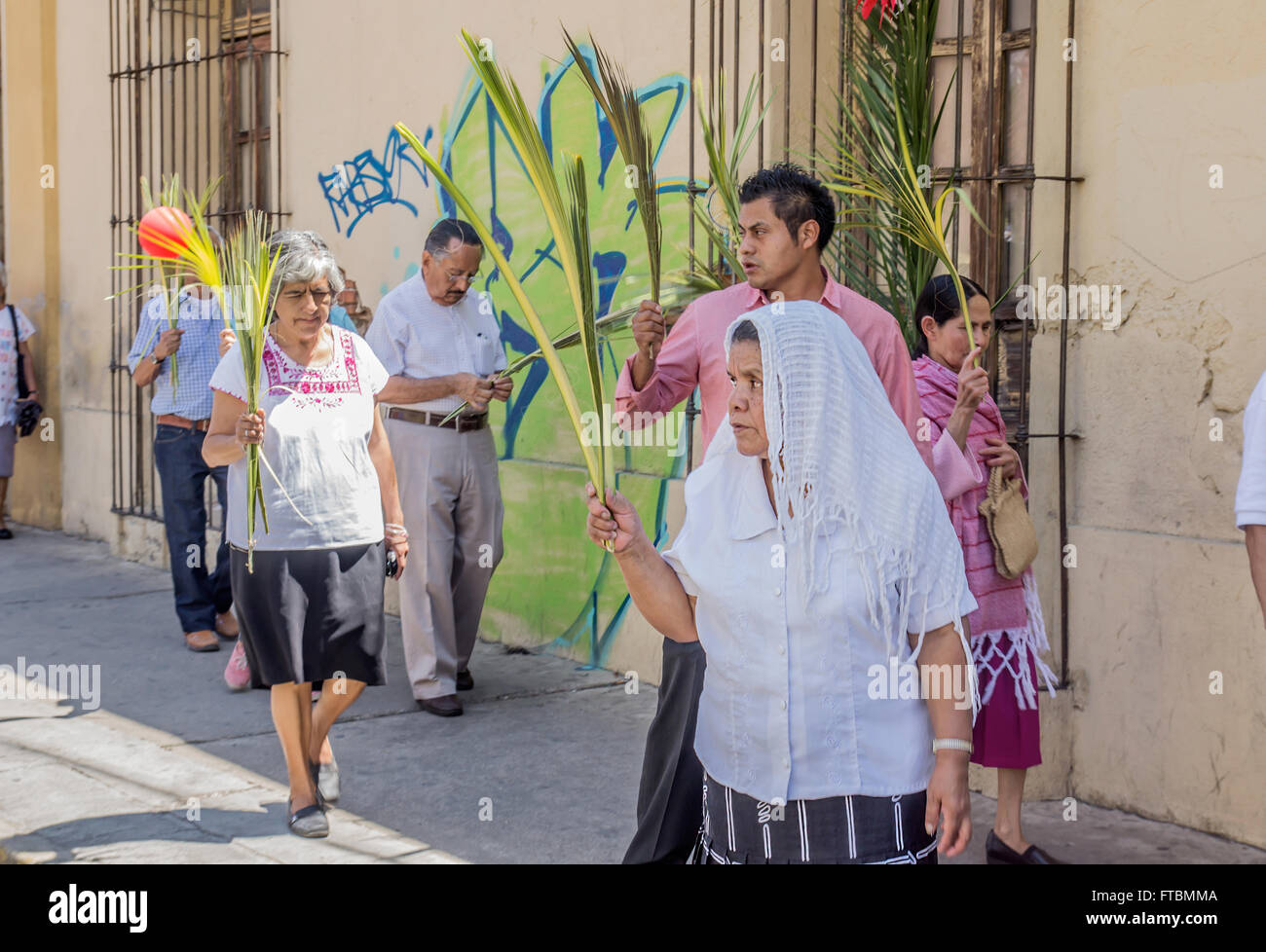 Oaxacan streets hi-res stock photography and images - Alamy