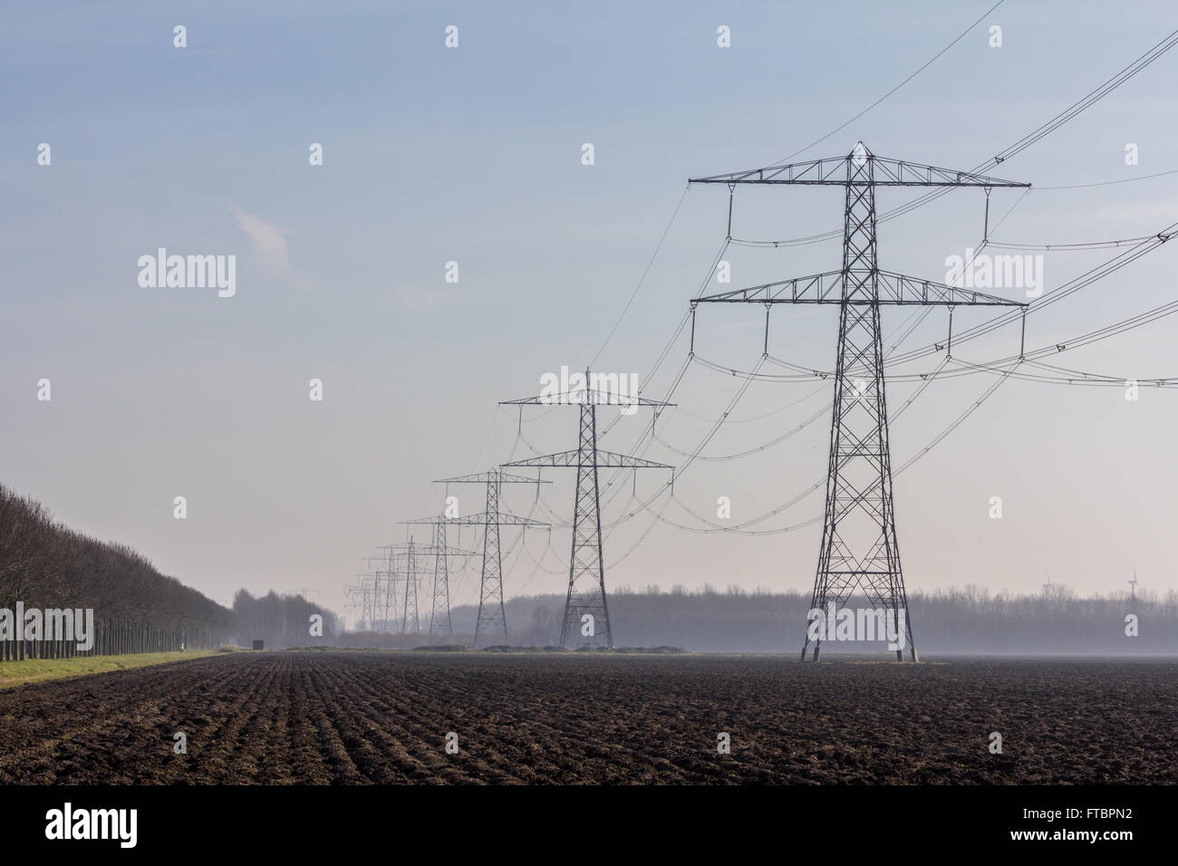 Low tension lines hi-res stock photography and images - Alamy