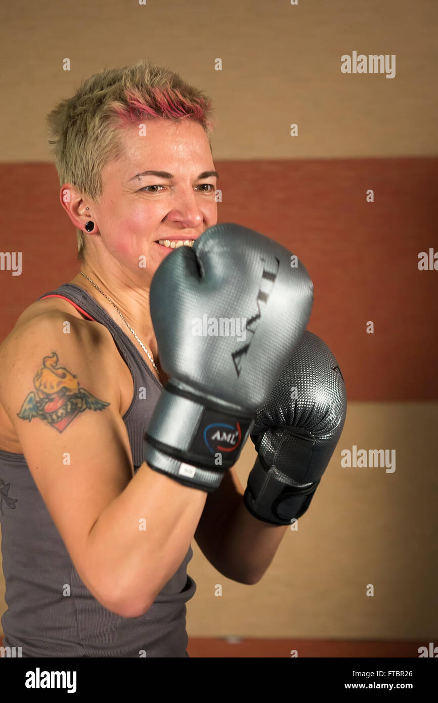 Girl in the gym, boxing Stock Photo - Alamy