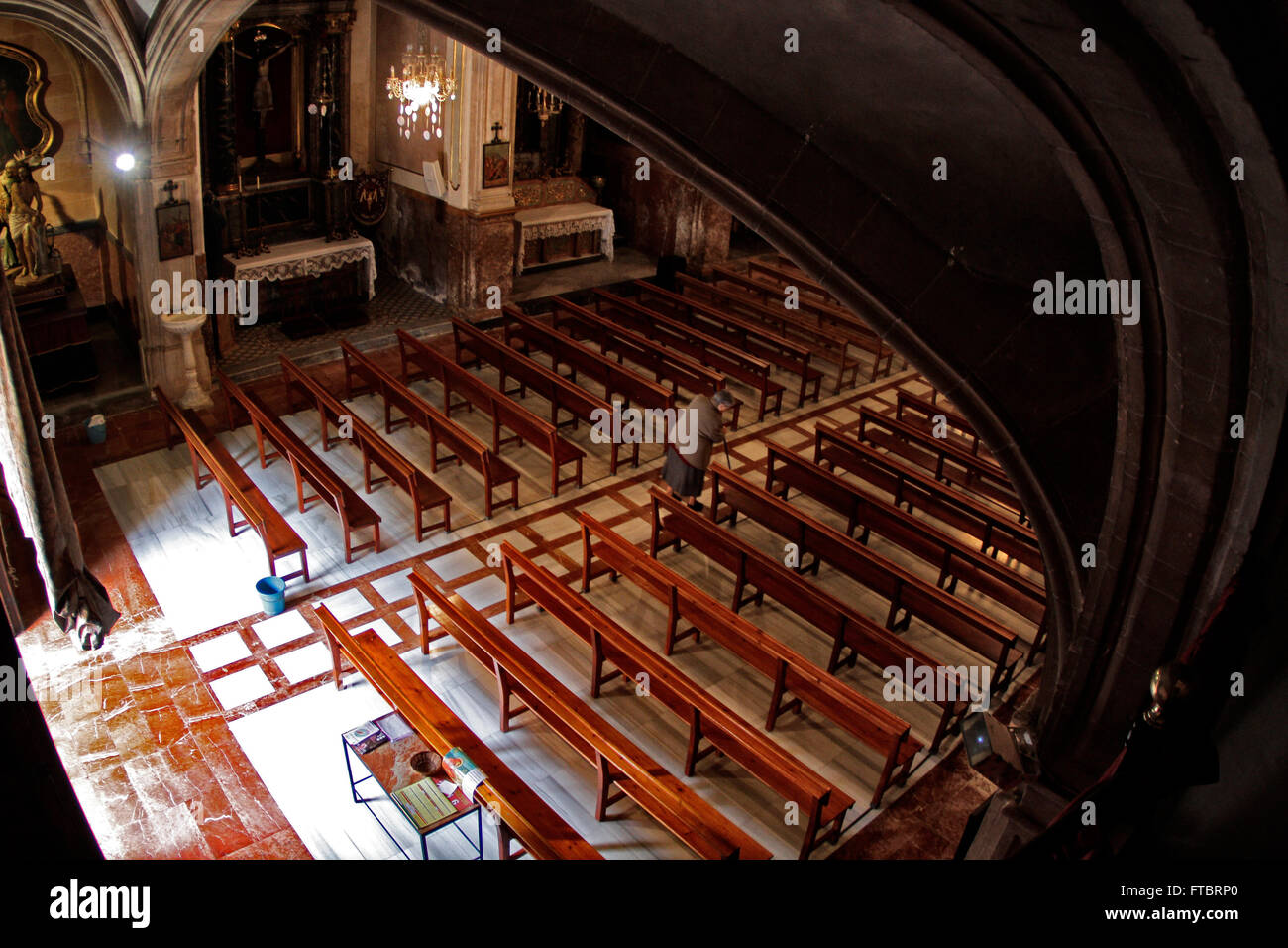 Cleaning church hi-res stock photography and images - Alamy