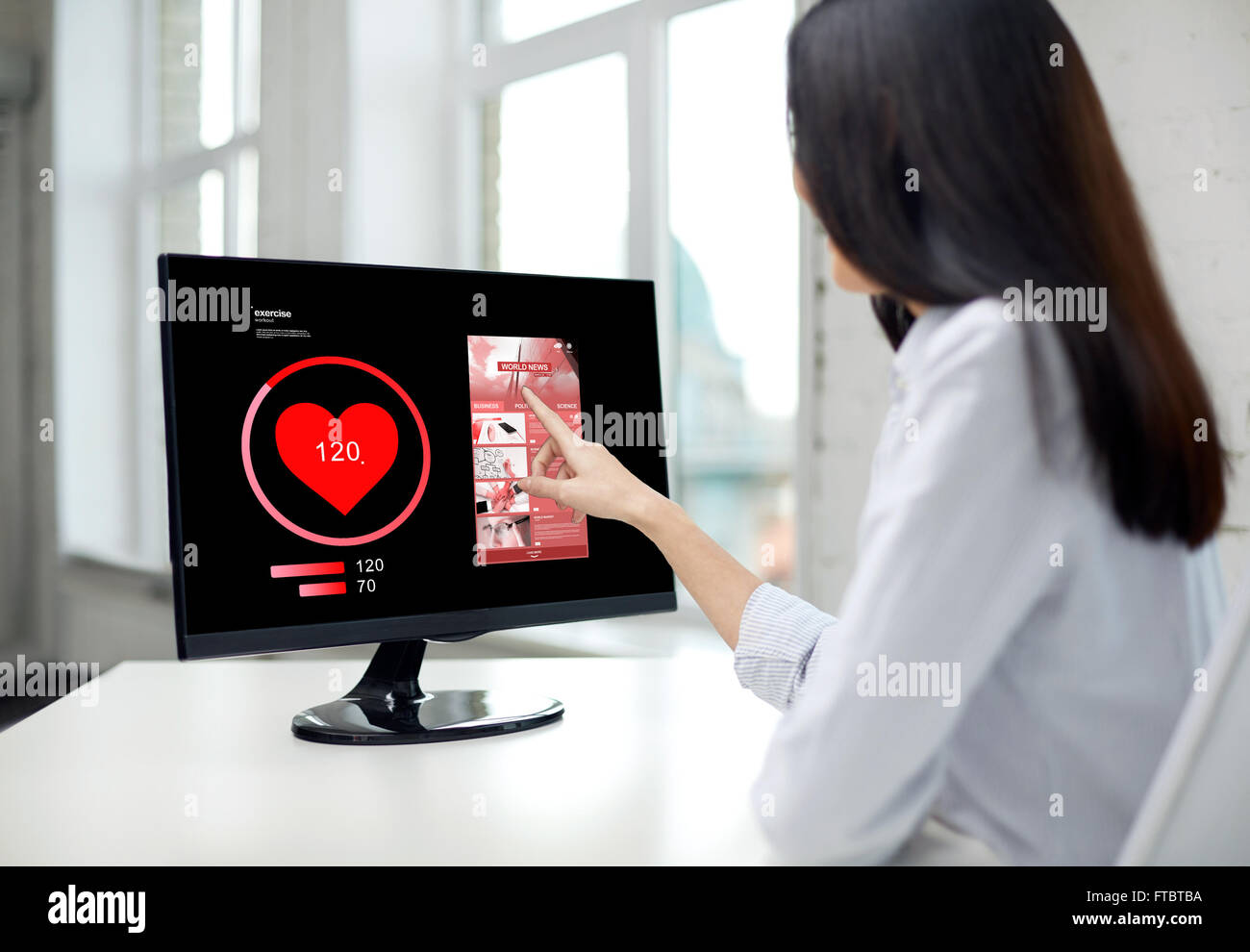 Heartbeat monitor icon hi-res stock photography and images - Alamy