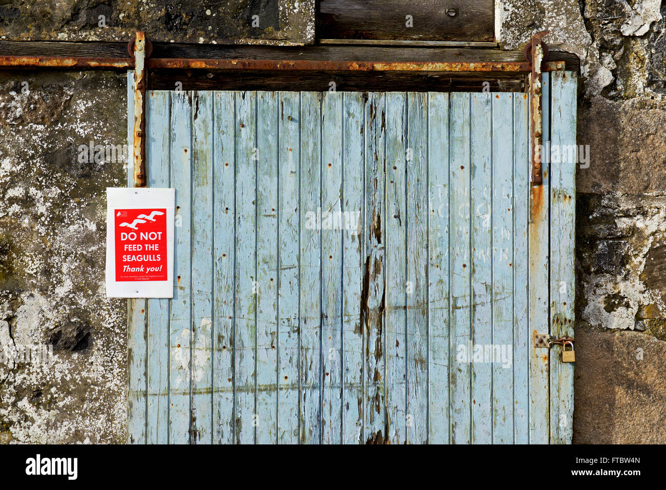 Sign stuck on door hi-res stock photography and images - Alamy