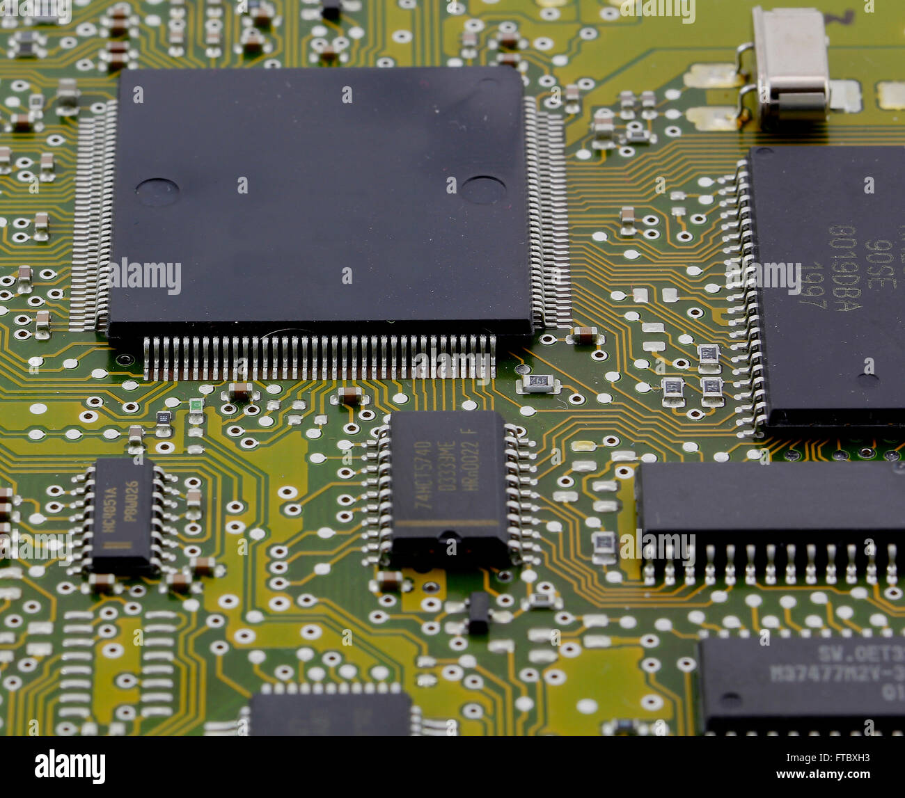 Microchips in a circuit board hi-res stock photography and images - Alamy