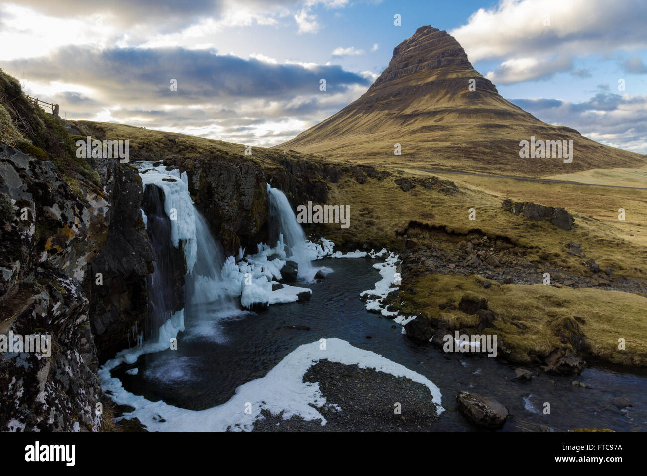 Lan triangle hi-res stock photography and images - Alamy