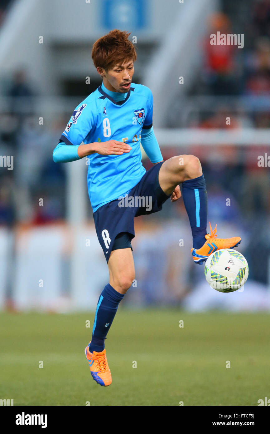 NHK Spring Mitsuzawa Football Stadium, Kanagawa, Japan. 26th Mar, 2016. Kensuke Sato (Yokohama ...