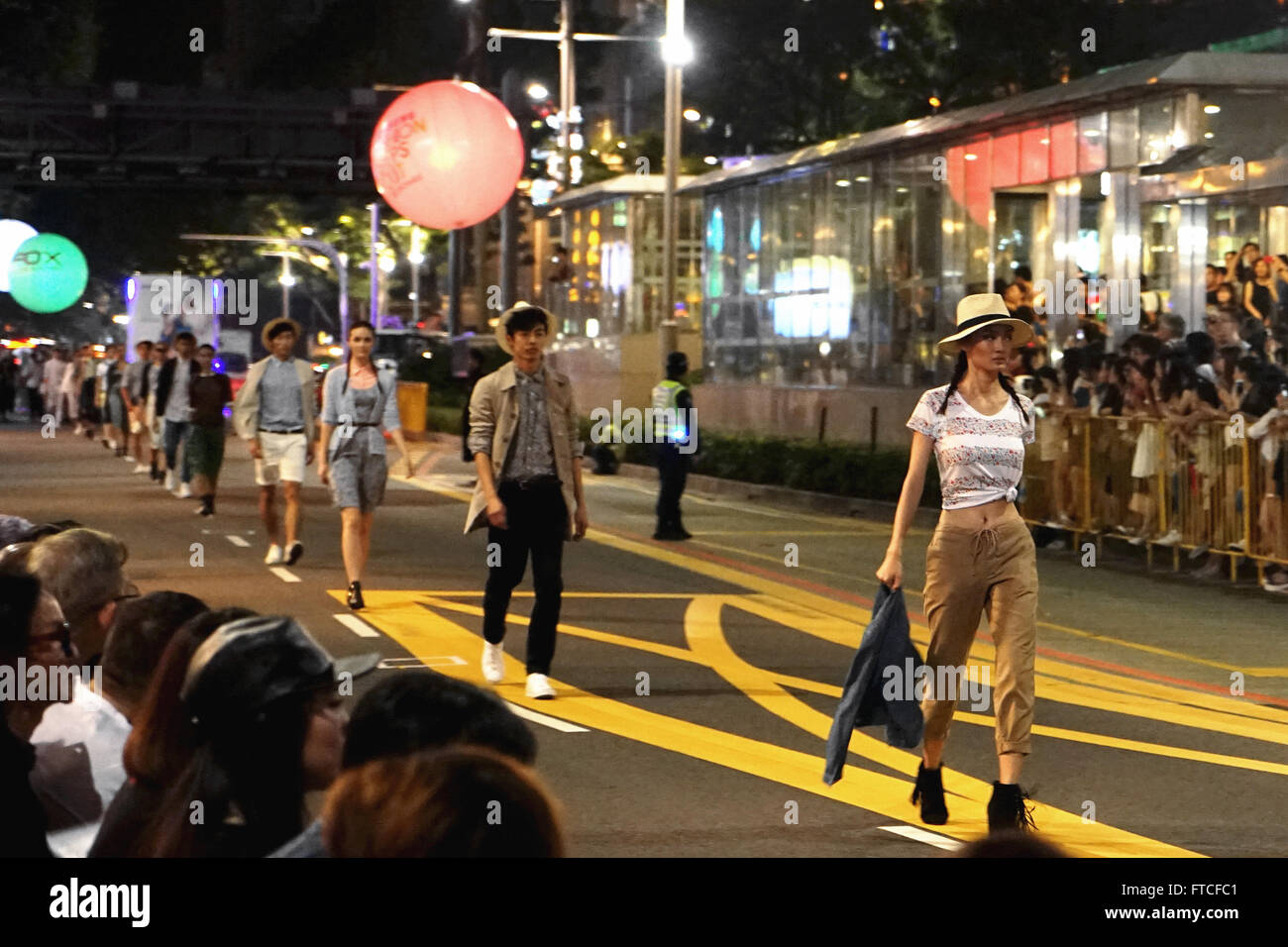 Outdoor fashion show runway hi-res stock photography and images - Alamy