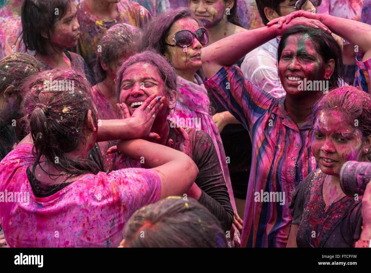 Bangkok, Bangkok, Thailand. 27th Mar, 2016. People covered in coloured ...