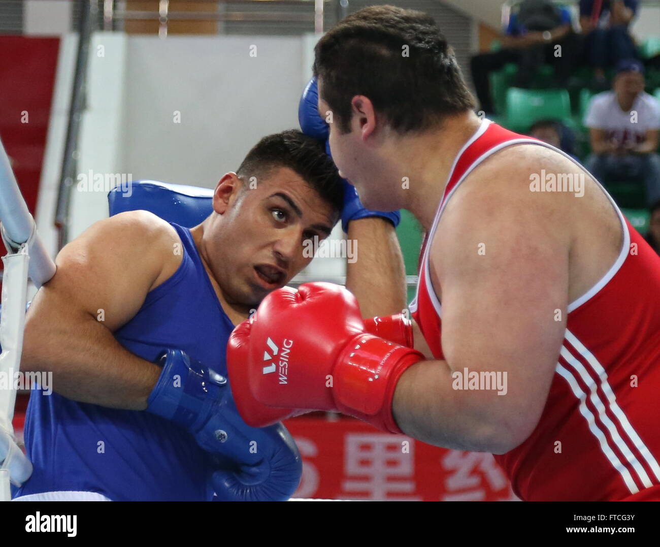Qian'an, China's Hebei Province. 27th Mar, 2016. Iashaish Hussein Eishaish Hussein (L) of Jordan ...