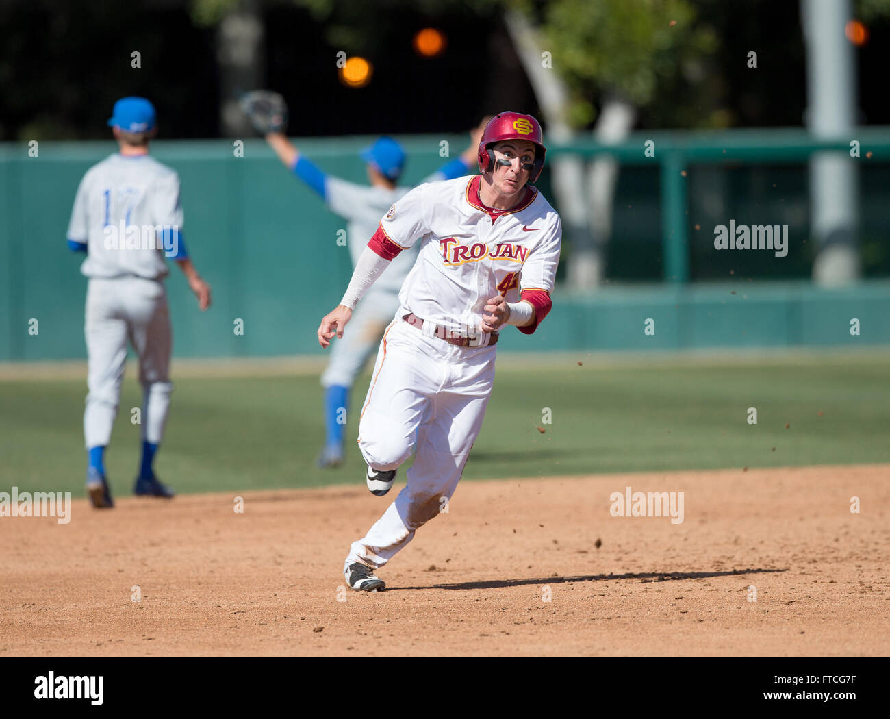 Los Angeles, CA, USA. 26th Mar, 2016. USC infielder (42) David Edson ...