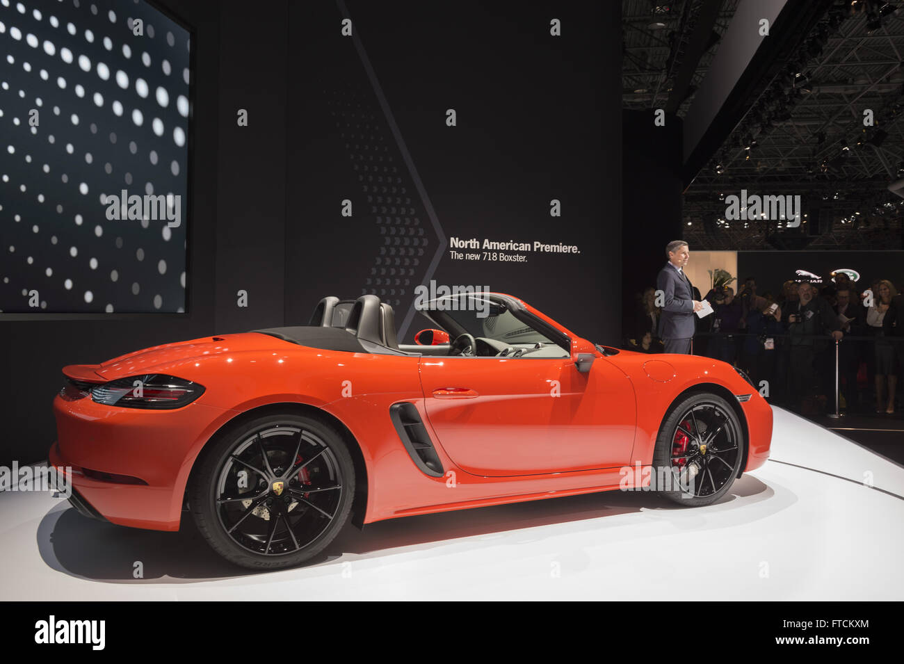 Porsche boxster side view hi-res stock photography and images - Alamy