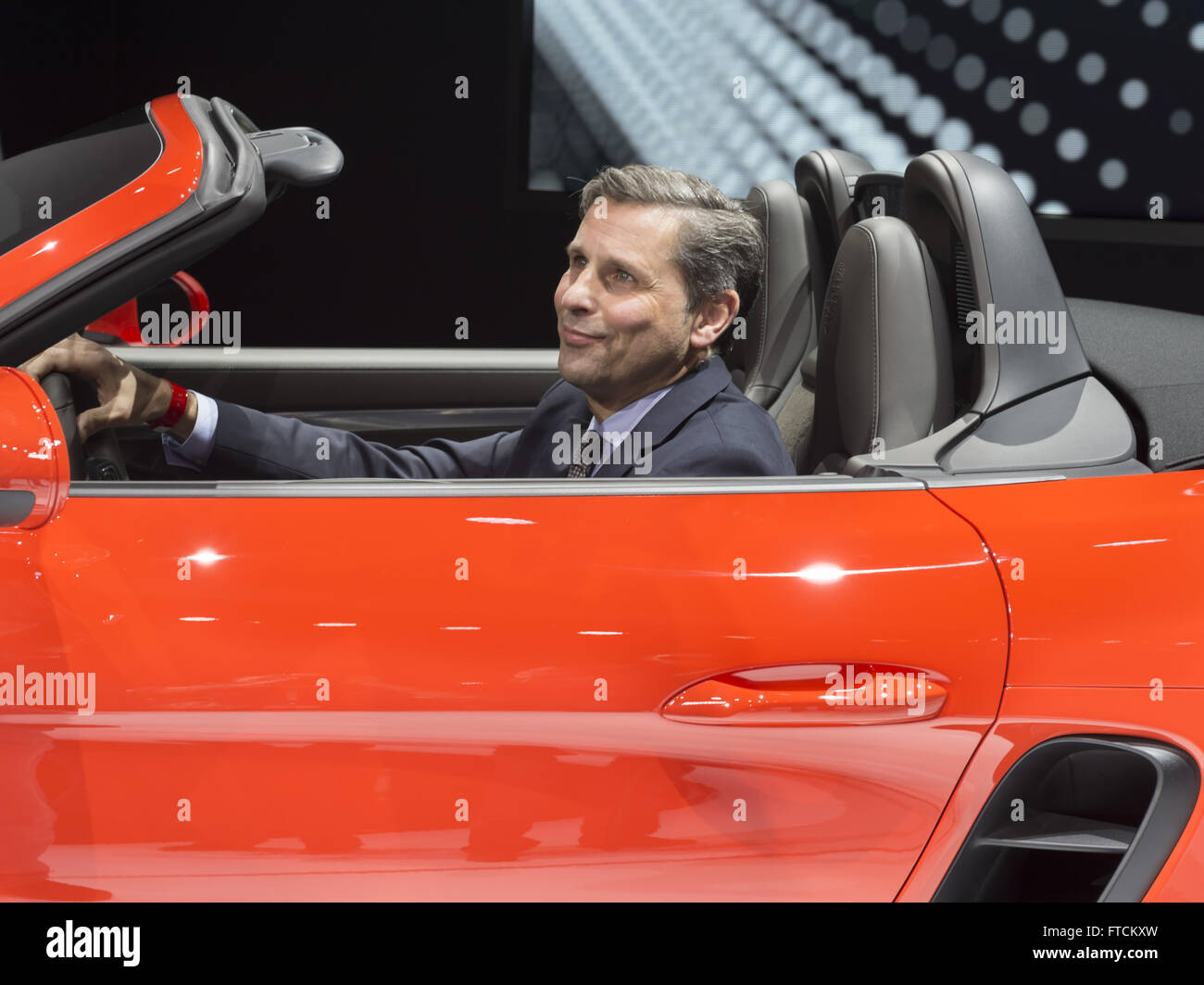 Porsche convertible hi-res stock photography and images - Alamy