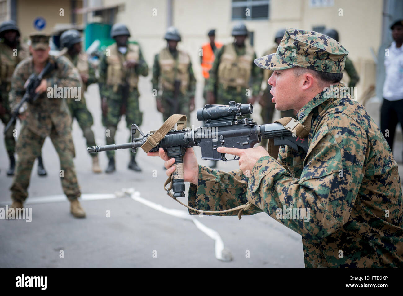 Angolan navy hi-res stock photography and images - Alamy